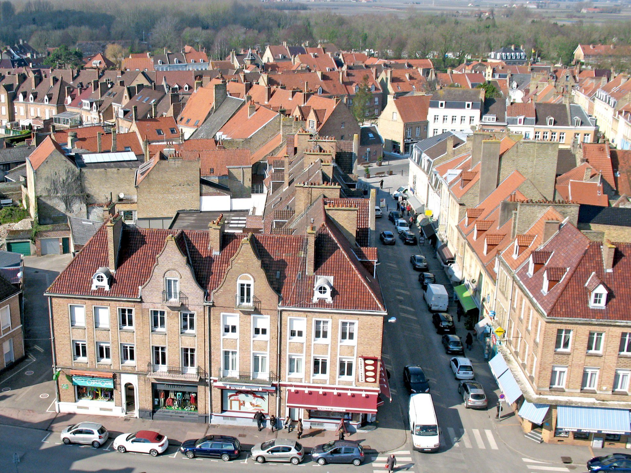 Discover the historic town of Bergues - French Moments