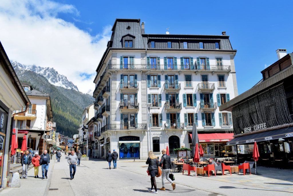 Chamonix Mont Blanc: A Discovery Guide - French Moments