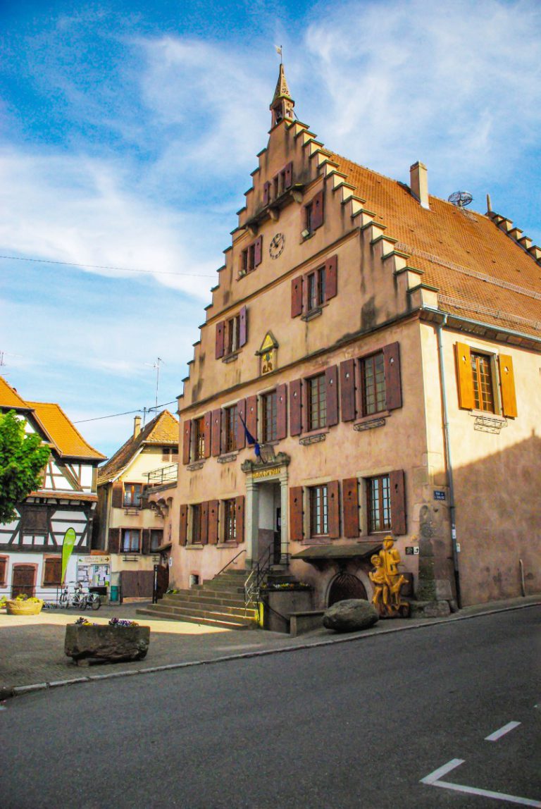 Discover the scenic Alsace Wine Route - French Moments