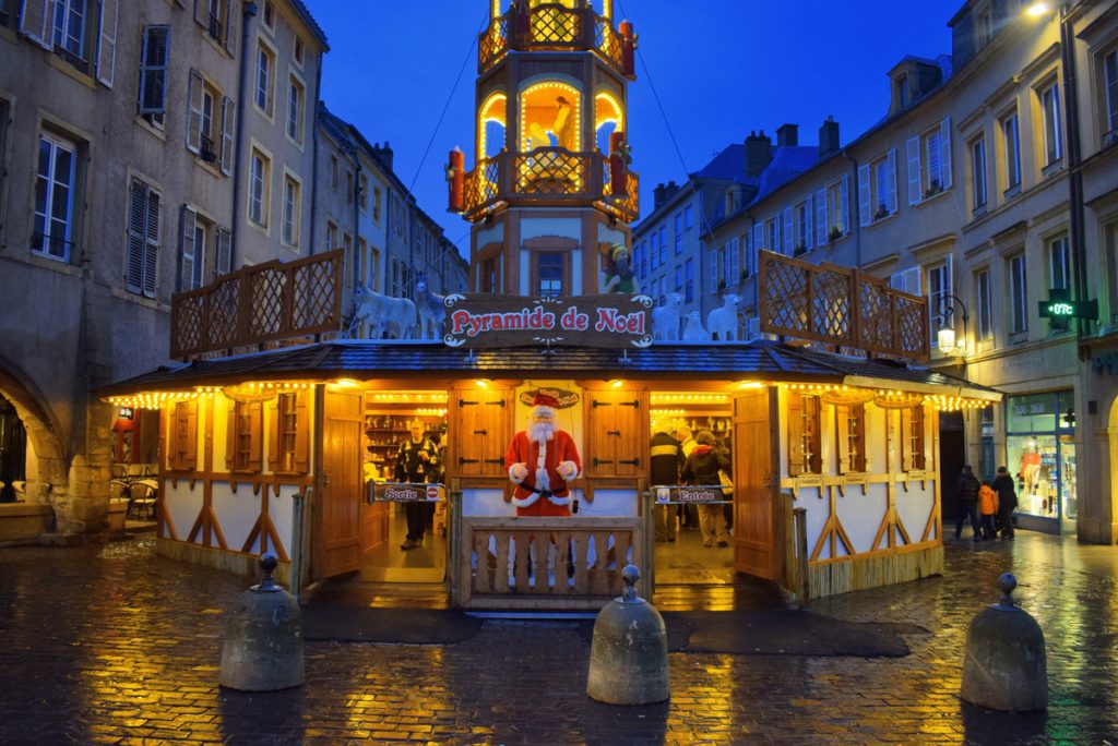 The Christmas pyramid: Origins and Traditions - French Moments