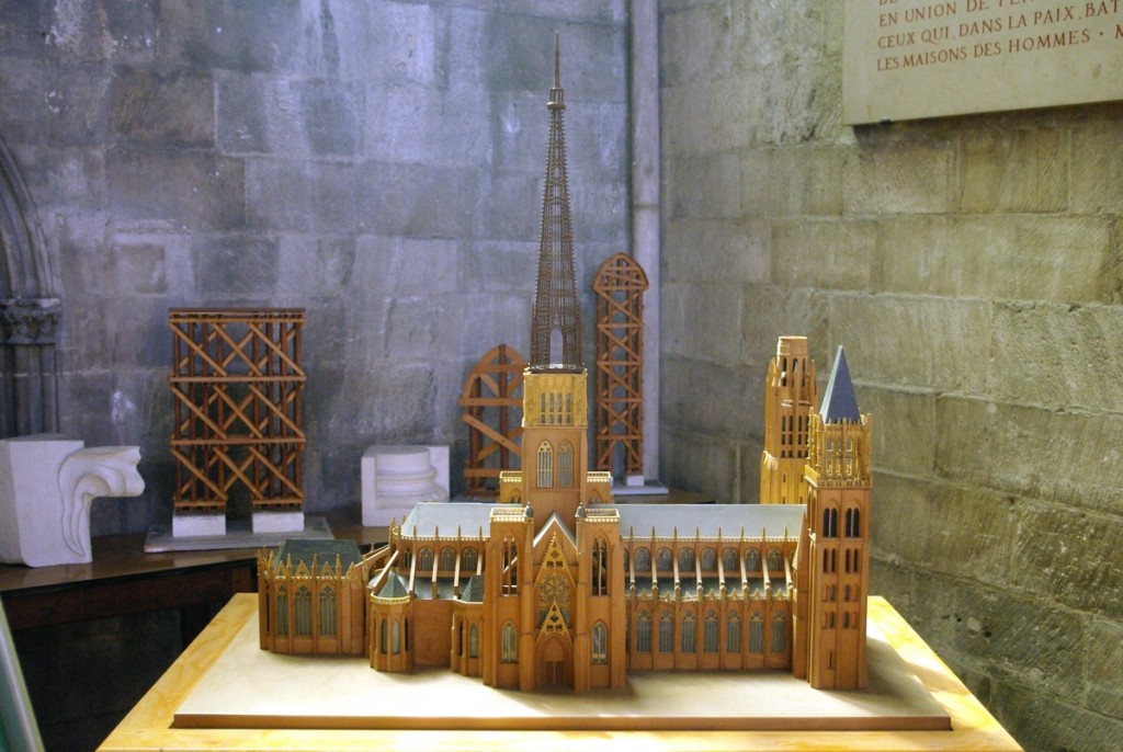 Explore Rouen Cathedral, France tallest church! - French Moments