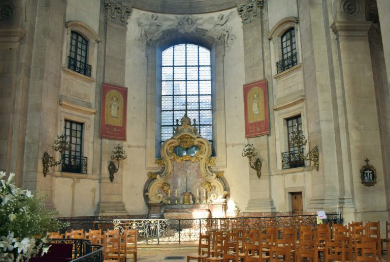 Discover the classical church of Nancy Cathedral - French Moments