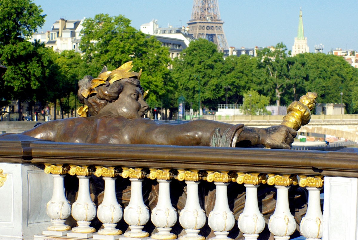 Why Pont Alexandre III is Paris' most beautiful bridge - French Moments