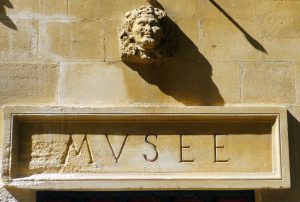 Saint-Rémy-de-Provence: A Discovery Guide - French Moments