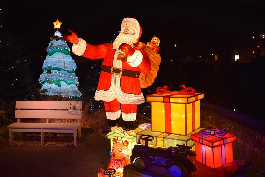 The formidable story of Santa Claus in France - French Moments