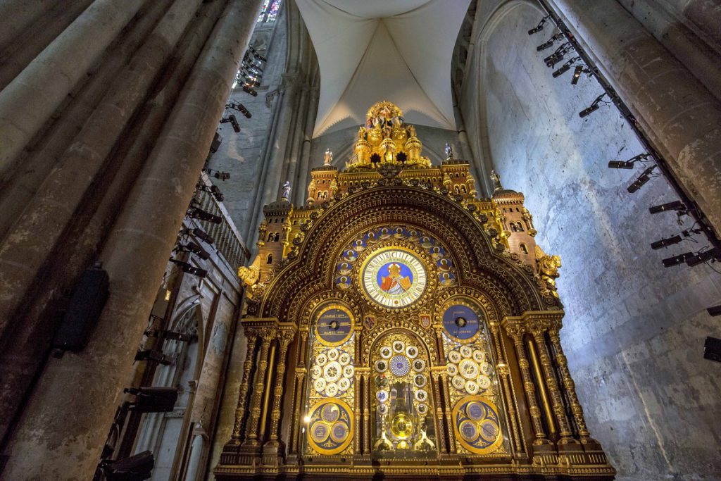 Beauvais Cathedral: the gravity-defying church - French Moments