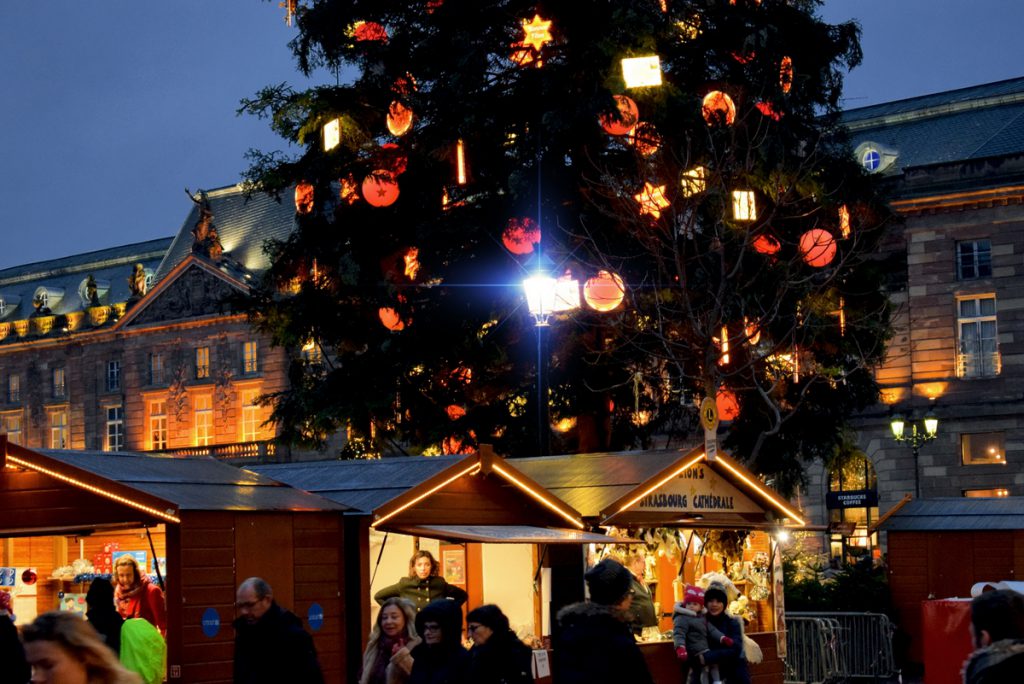 15 French Traditions of Christmas You Should Know! - French Moments