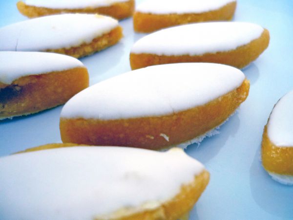 Calissons from Aix-en-Provence - French Moments