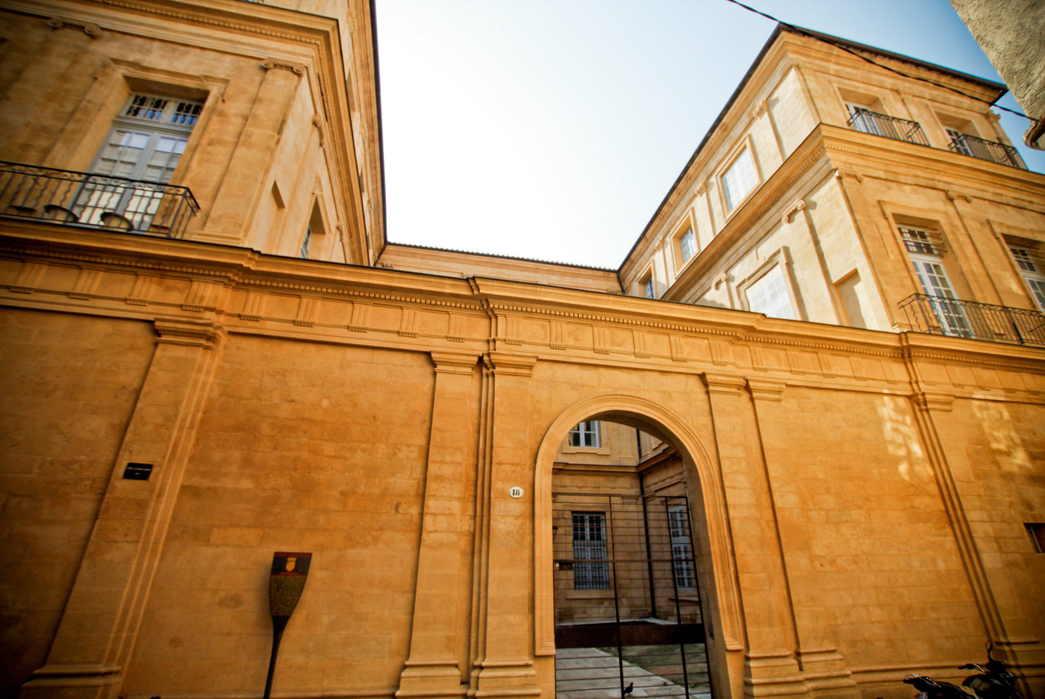 Aix-en-Provence Old Town: A Discovery Guide - French Moments