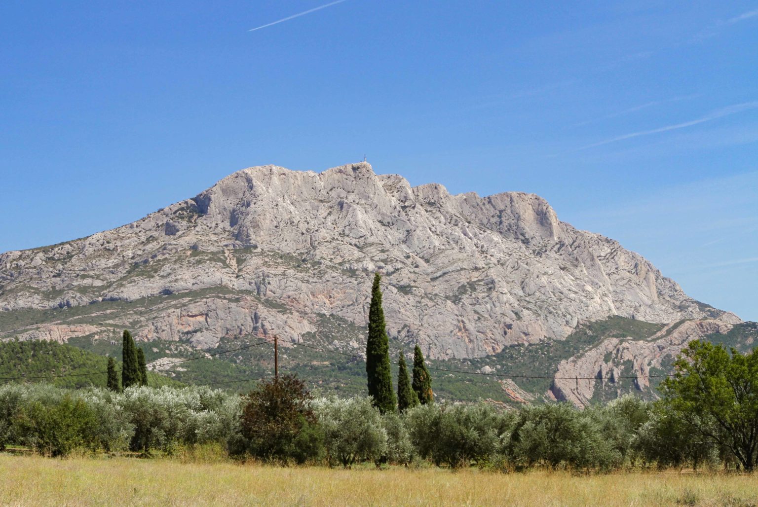 Montagne Sainte-Victoire: the iconic mountain of Aix - French Moments