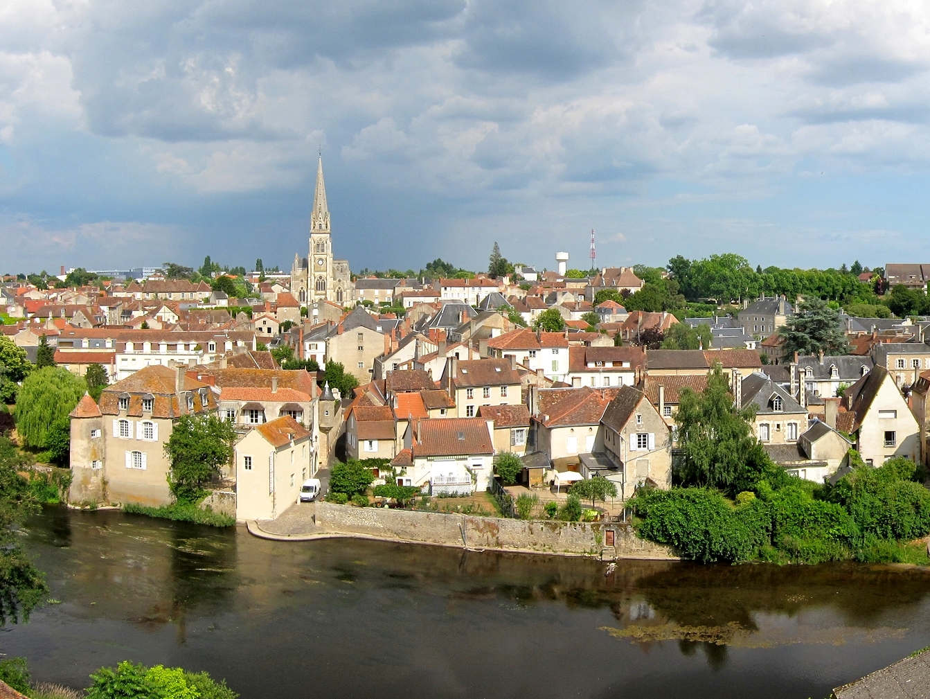 What to see in Montmorillon, Nouvelle-Aquitaine - French Moments