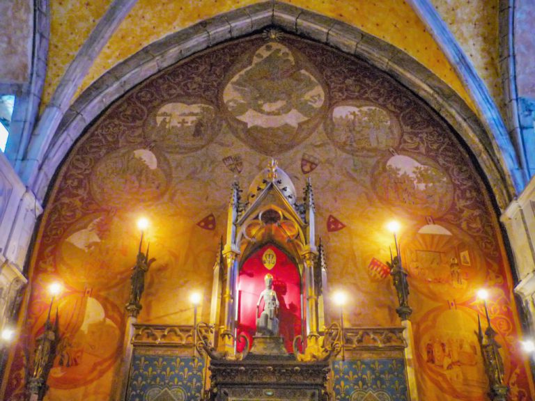 Rocamadour: The Vertiginous Citadel of Faith - French Moments