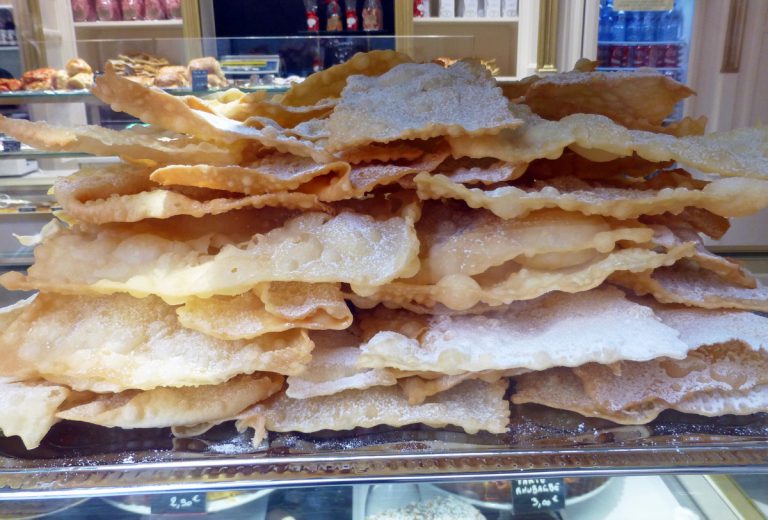 A culinary journey into Lyon Gastronomy - French Moments