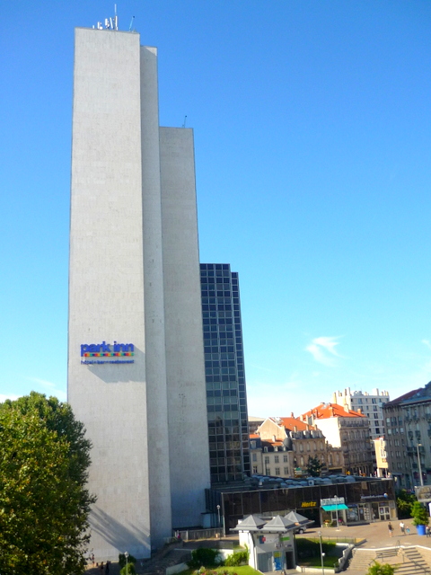 Top 10 Tallest Buildings of France - French Moments