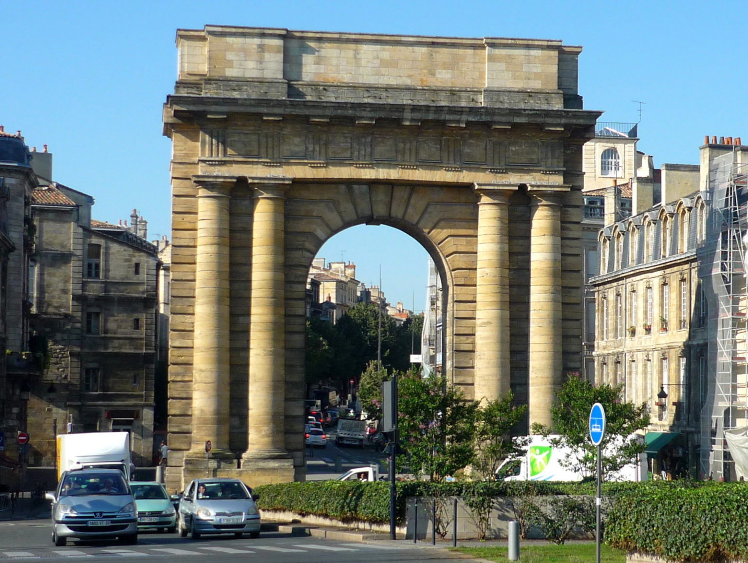 Top 10 Post-Roman triumphal arches in France - French Moments