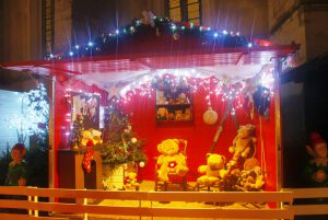 Annecy Christmas Market: What To See in 2025 - French Moments