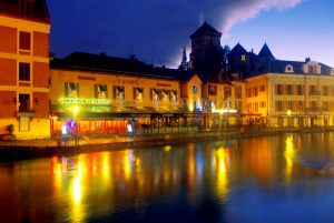 Annecy Christmas Market: What To See in 2022 - French Moments