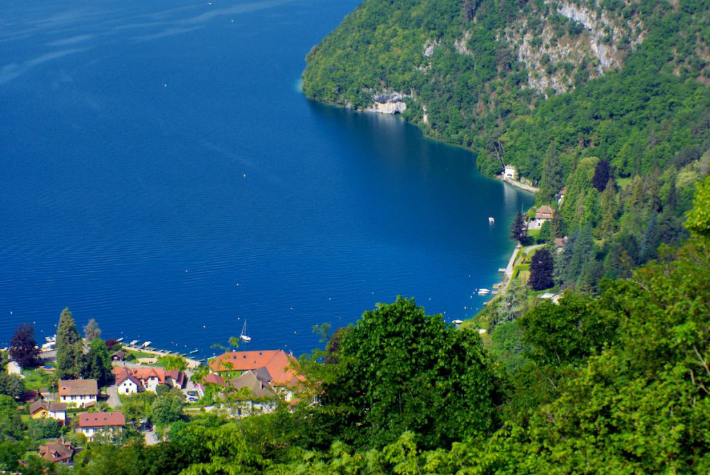 Discover the village of Talloires by Lake Annecy - French Moments
