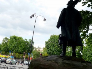 What Are The Different Lamp Posts Of Paris? - French Moments