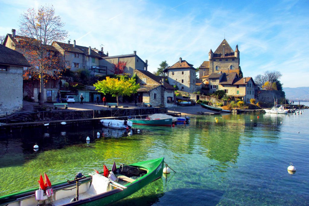 Yvoire: Discover a medieval village by Lake Geneva - French Moments