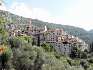 Discover the perched village of Peillon - French Moments