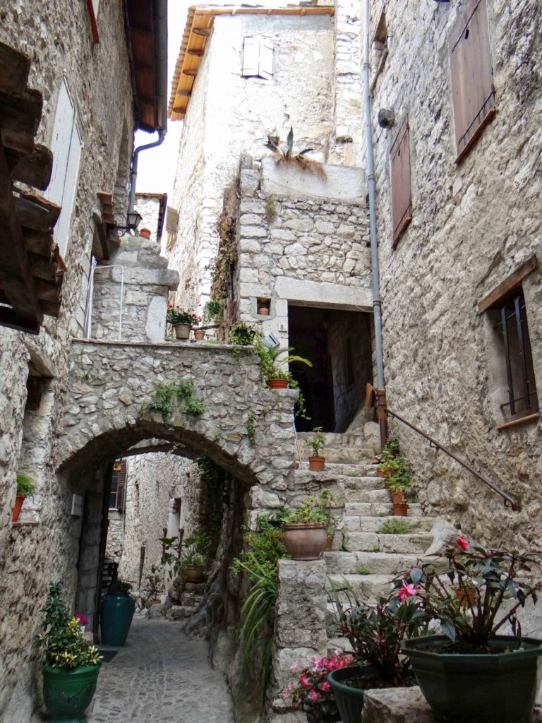 Peillon: A Discovery Guide of the Perched Village - French Moments