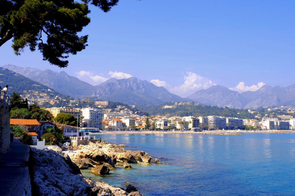 Corniche Roads of the French Riviera - French Moments