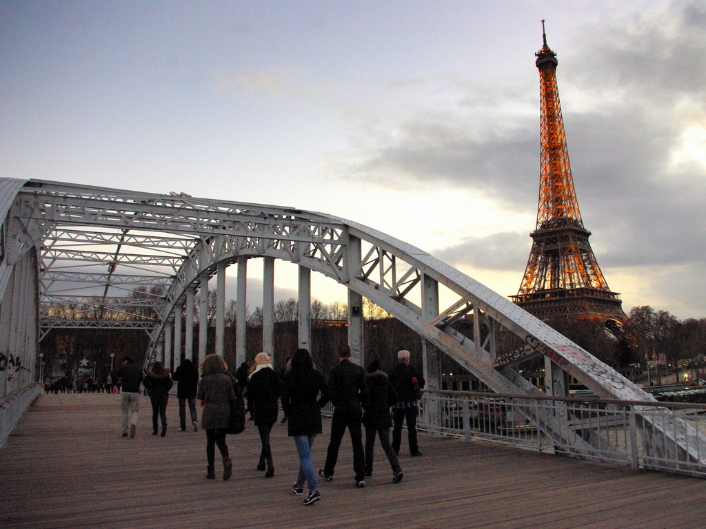Top 10 Most Beautiful Bridges of Paris - French Moments