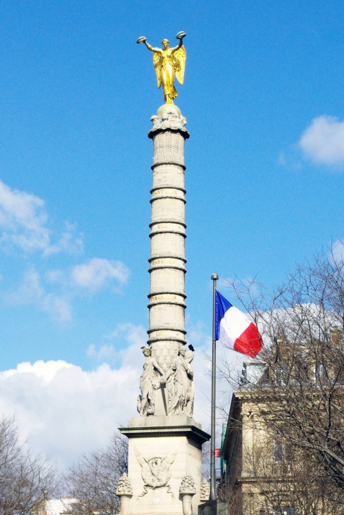 Place du Châtelet, Paris - French Moments