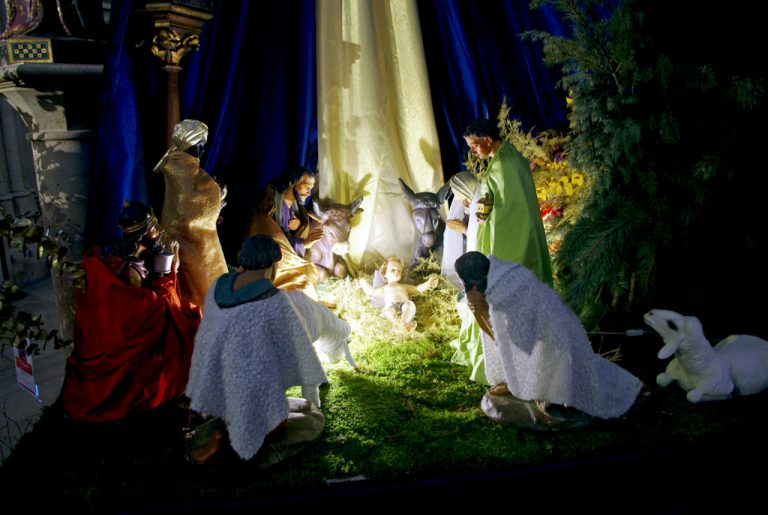 The Most Beautiful Christmas Carols in France - French Moments