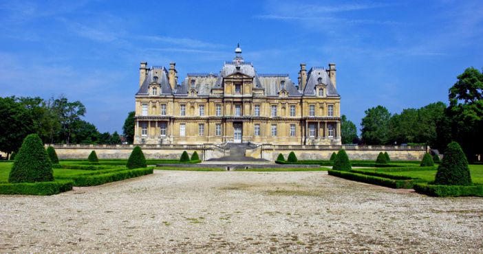 Discover Maisons-Laffitte in the Paris region - French Moments