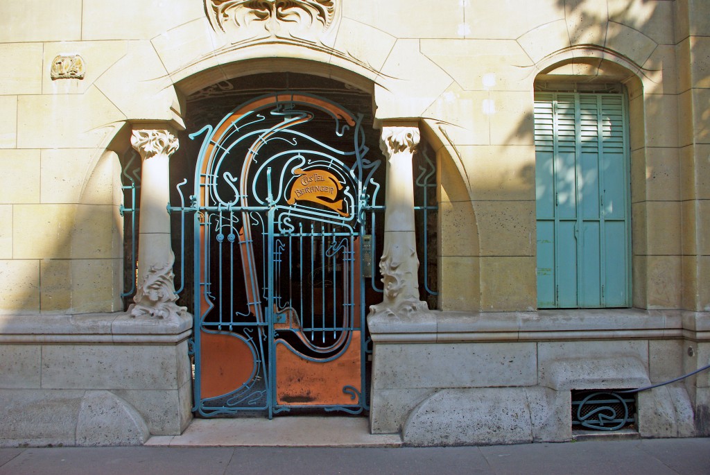 Castel Béranger: A Paris Art Nouveau Masterpiece by Hector Guimard ...