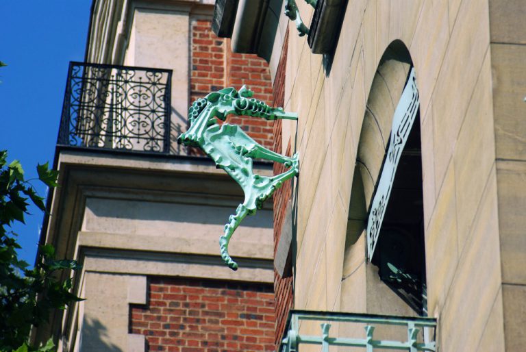 Castel Béranger: A Paris Art Nouveau Masterpiece by Hector Guimard ...