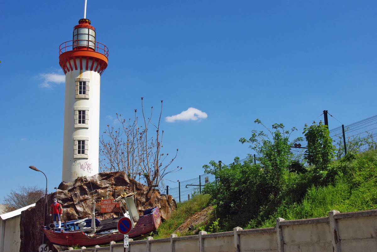 The only Breton Lighthouse in Paris is no more - French Moments