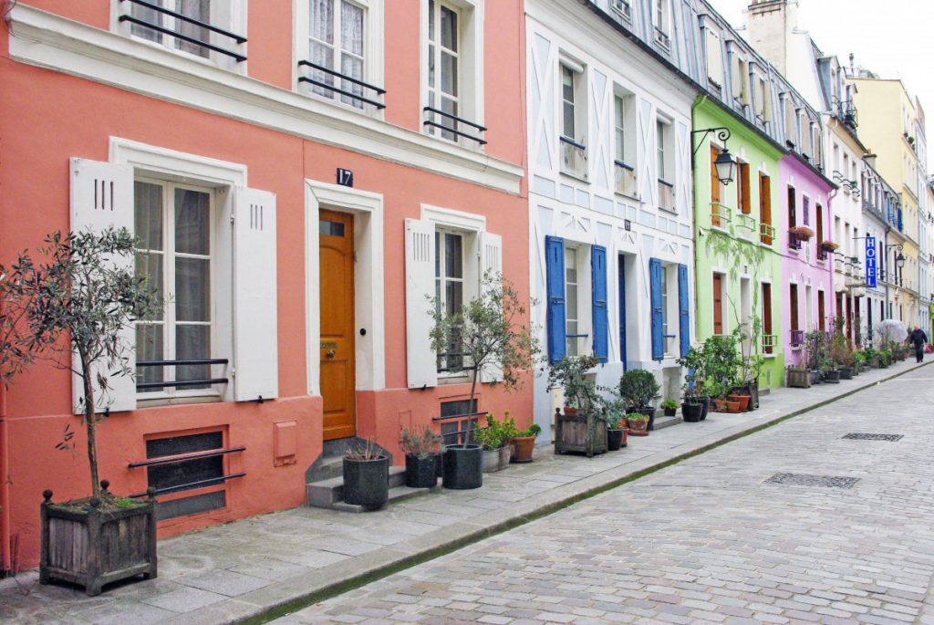 Rue Crémieux: You don't want to miss this Paris colourful street ...