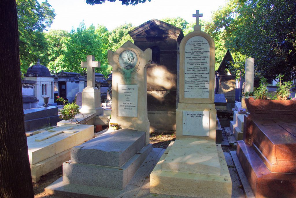Explore the fourteen Cemeteries of Paris - French Moments