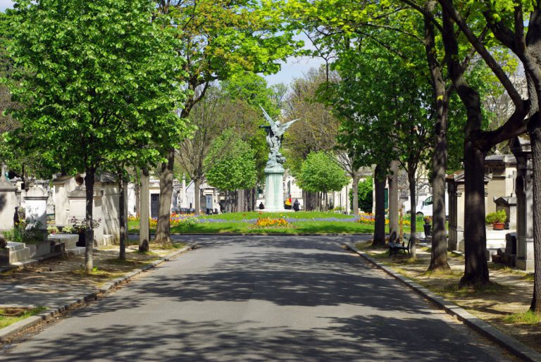 Toussaint Day and French cemeteries - French Moments