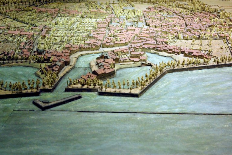 Quick guide to the Relief Map museum in Paris - French Moments