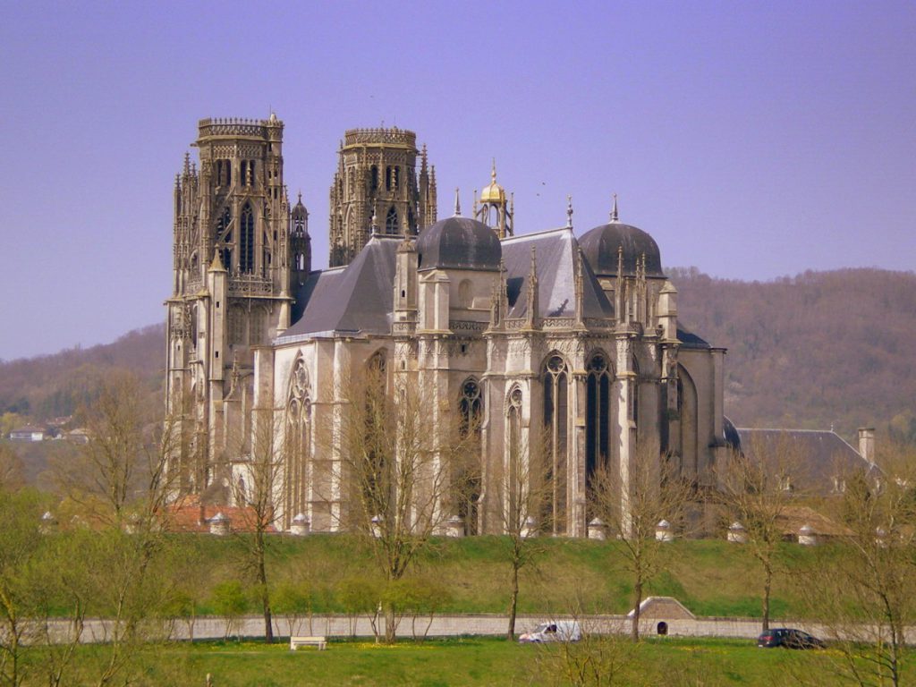 Discover the classical church of Nancy Cathedral - French Moments