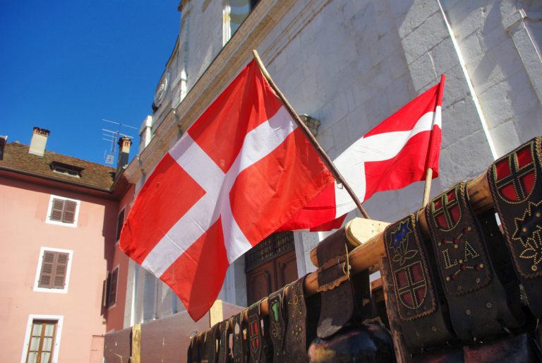 The return from the Alpine pastures in Annecy - French Moments