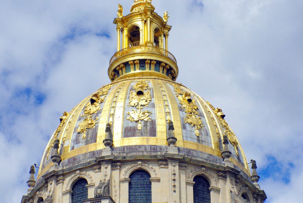 The Dome church of Les Invalides and Napoleon's tomb - French Moments