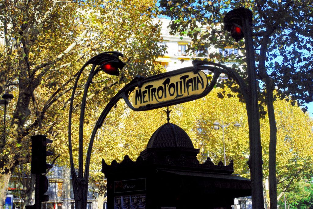 The iconic newspaper kiosks of Paris - French Moments