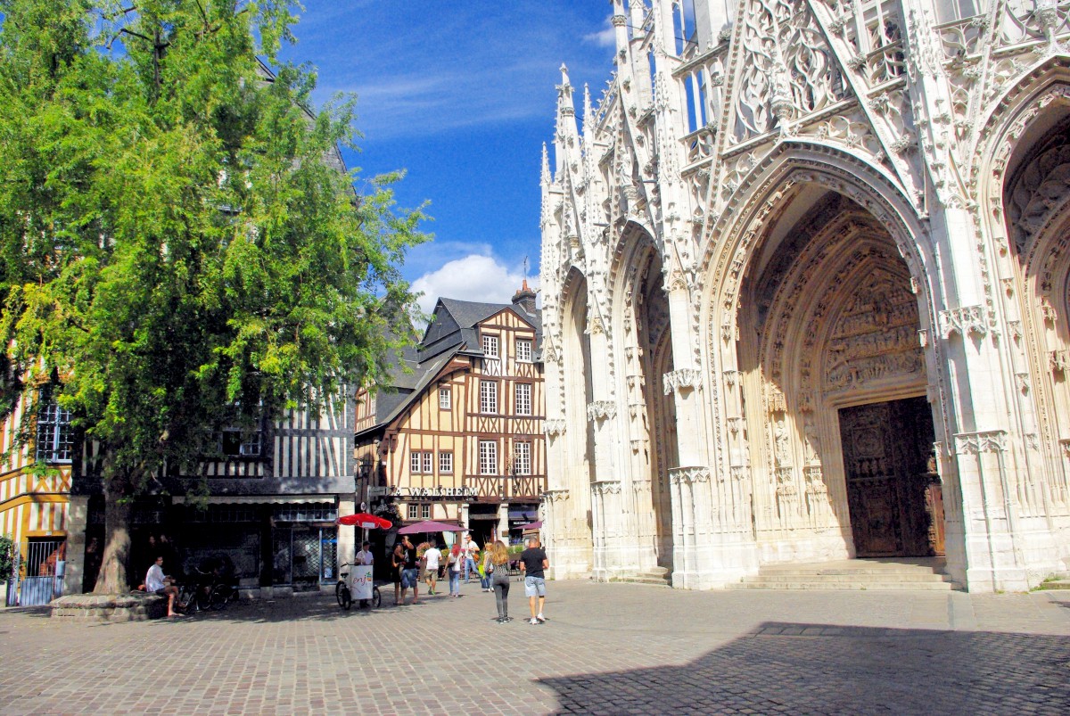 Let’s explore Normandy with our friends at INSIDR.co - French Moments