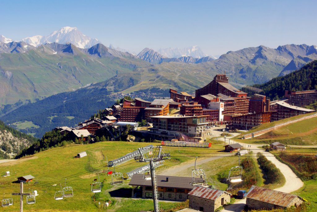 Why you should climb the Aiguille Rouge in Les Arcs! - French Moments