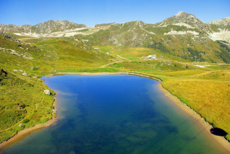 Why you should climb the Aiguille Rouge in Les Arcs! - French Moments
