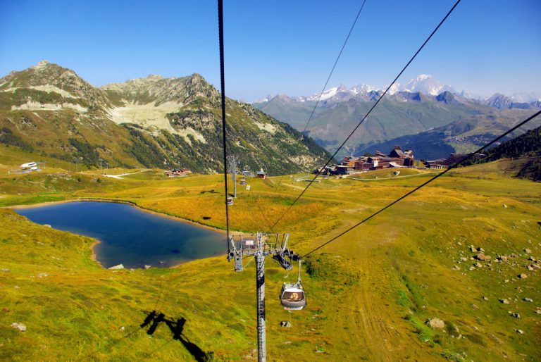 Why you should climb the Aiguille Rouge in Les Arcs! - French Moments
