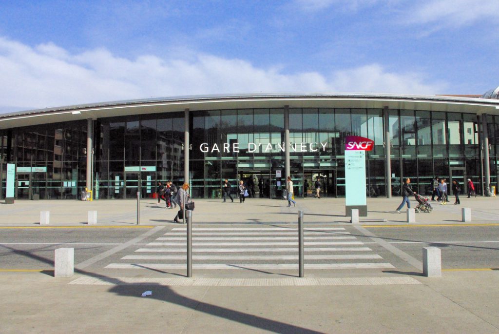 Why you should visit the city of Annecy in the Alps - French Moments