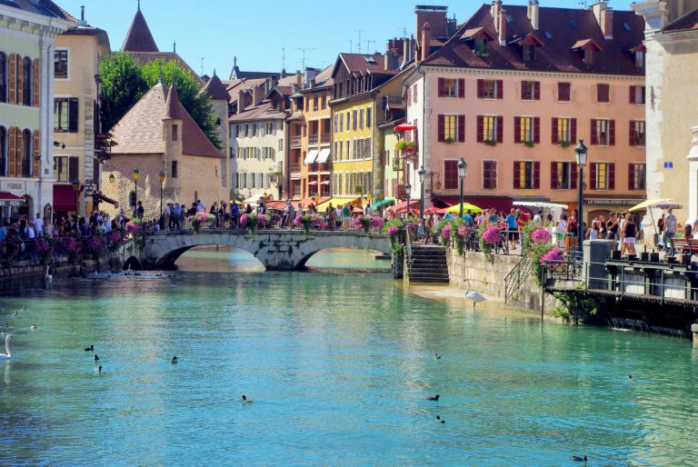 Annecy Old Town Revealed: The Ultimate Guide for Visitors - French Moments
