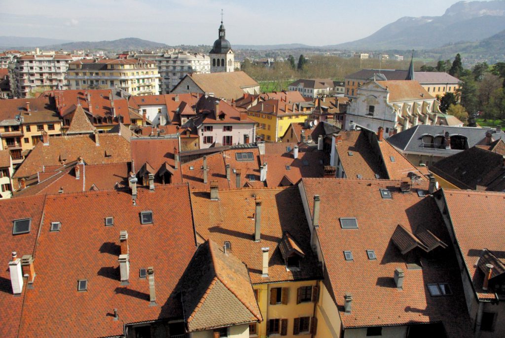Annecy Old Town Revealed: The Ultimate Guide for Visitors - French Moments