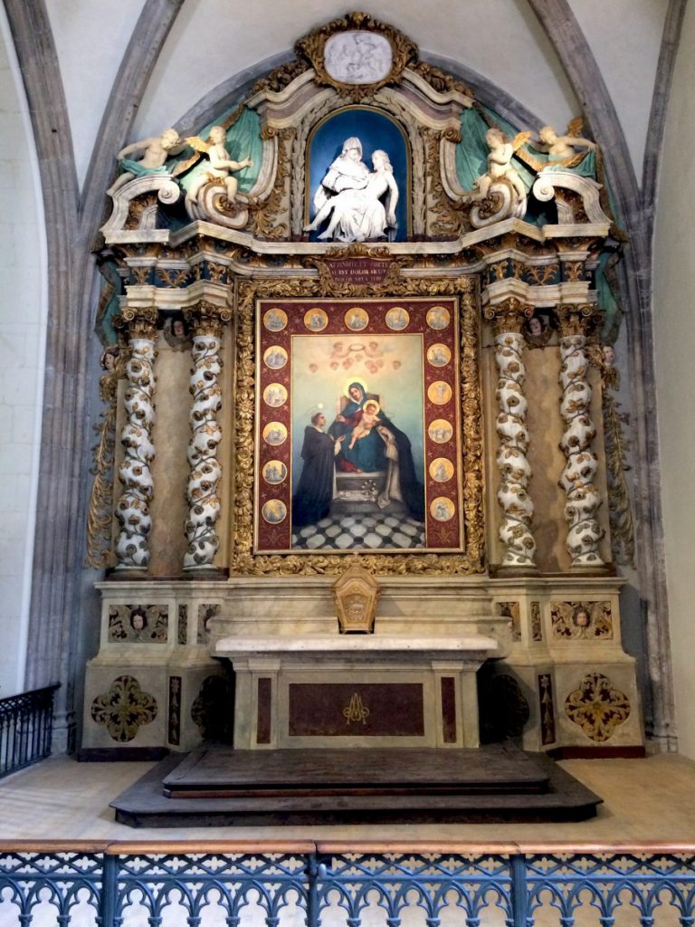 Discover the historic Annecy Churches - French Moments